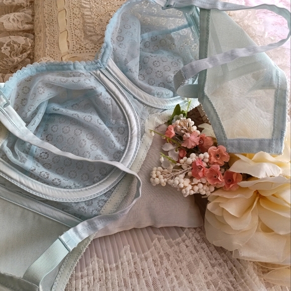 Vintage | Intimates & Sleepwear | Gorgeous Unworn 95s60s Vtg Blue Bali ...